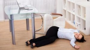 Fainting: Causes, symptoms and remedies – From Doctor